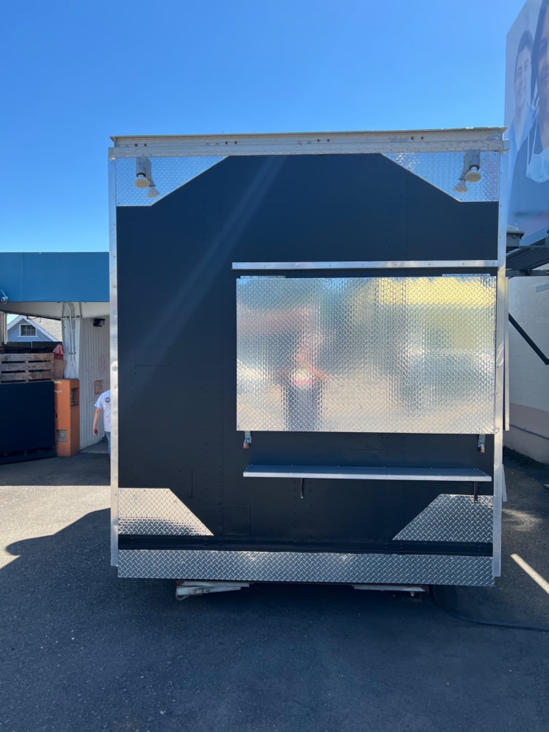 The Windy Rose - Food Cart Schedule - American - Food Cart Reviews ...